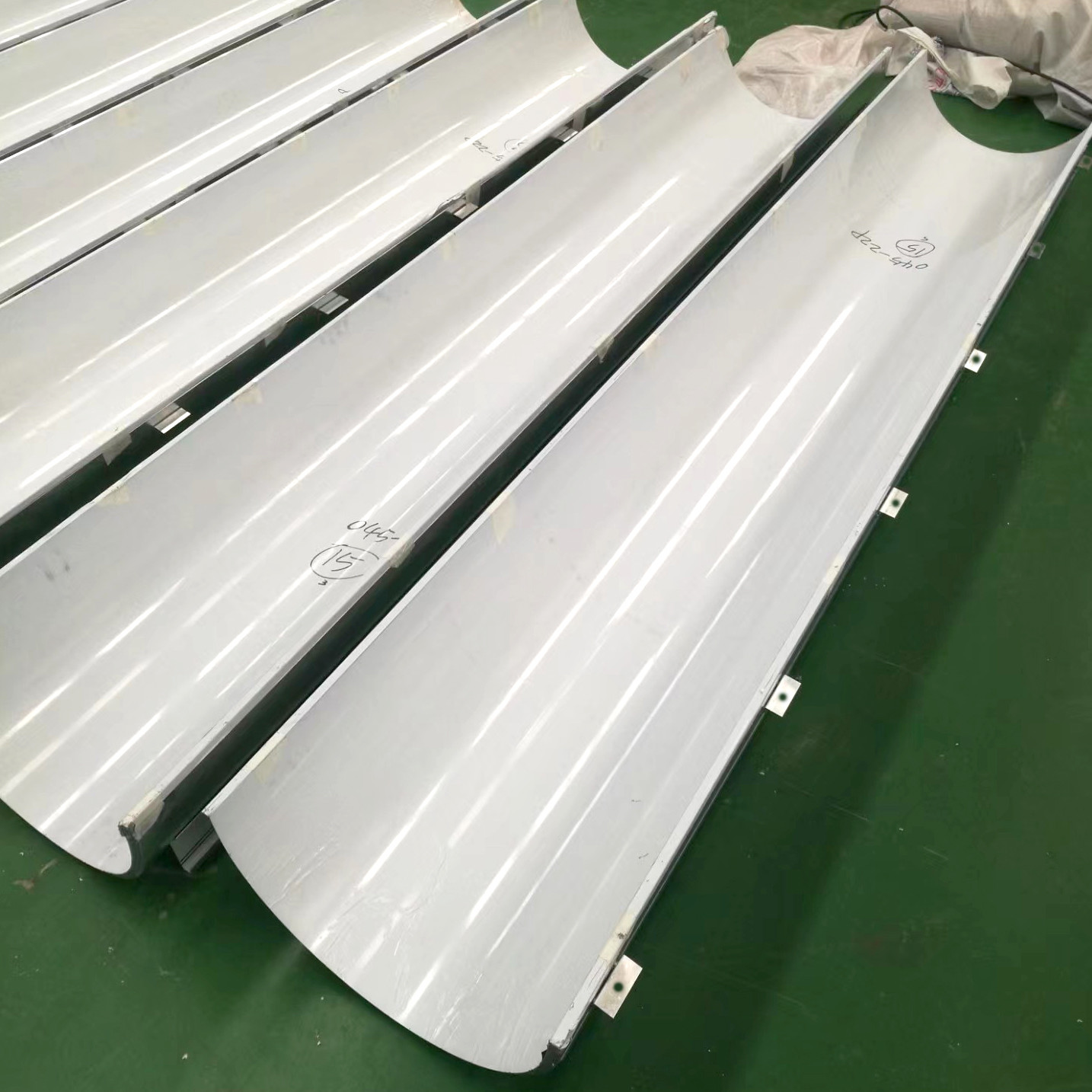 Curved Aluminium Honeycomb Composite Panel