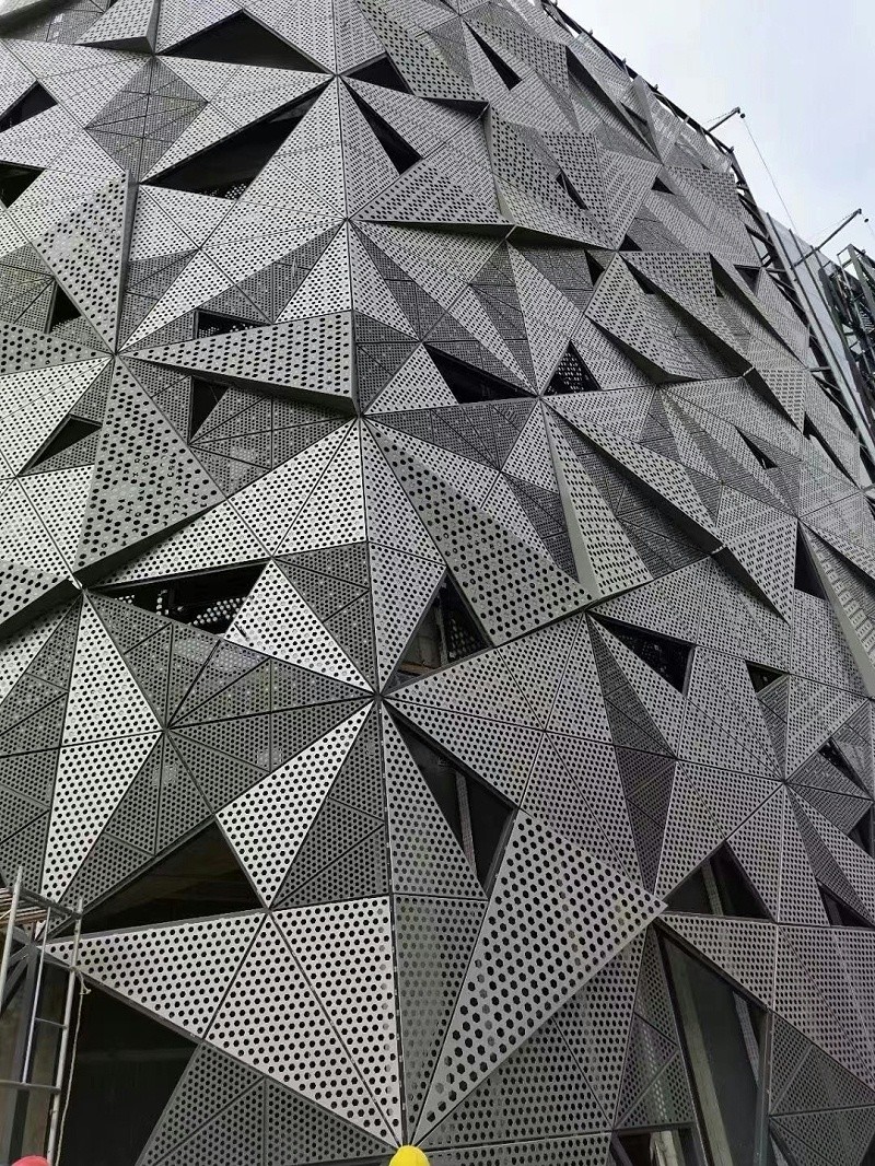 Triangle or Custom Designs Aluminum Sheet with Anti-UV Surface Finish ...